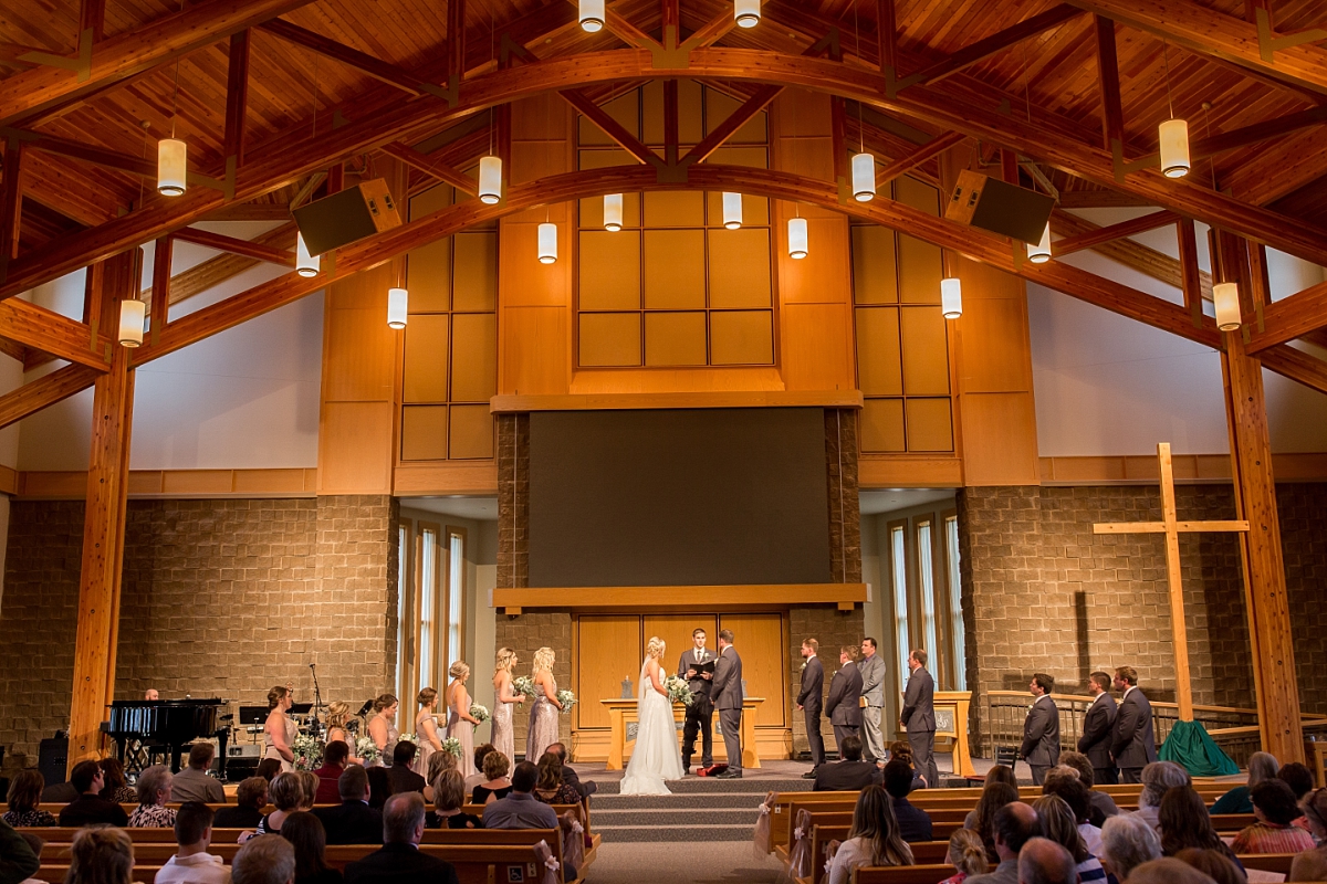 South Fargo Hope Lutheran Church Oxbow Country Club Wedding Photographer