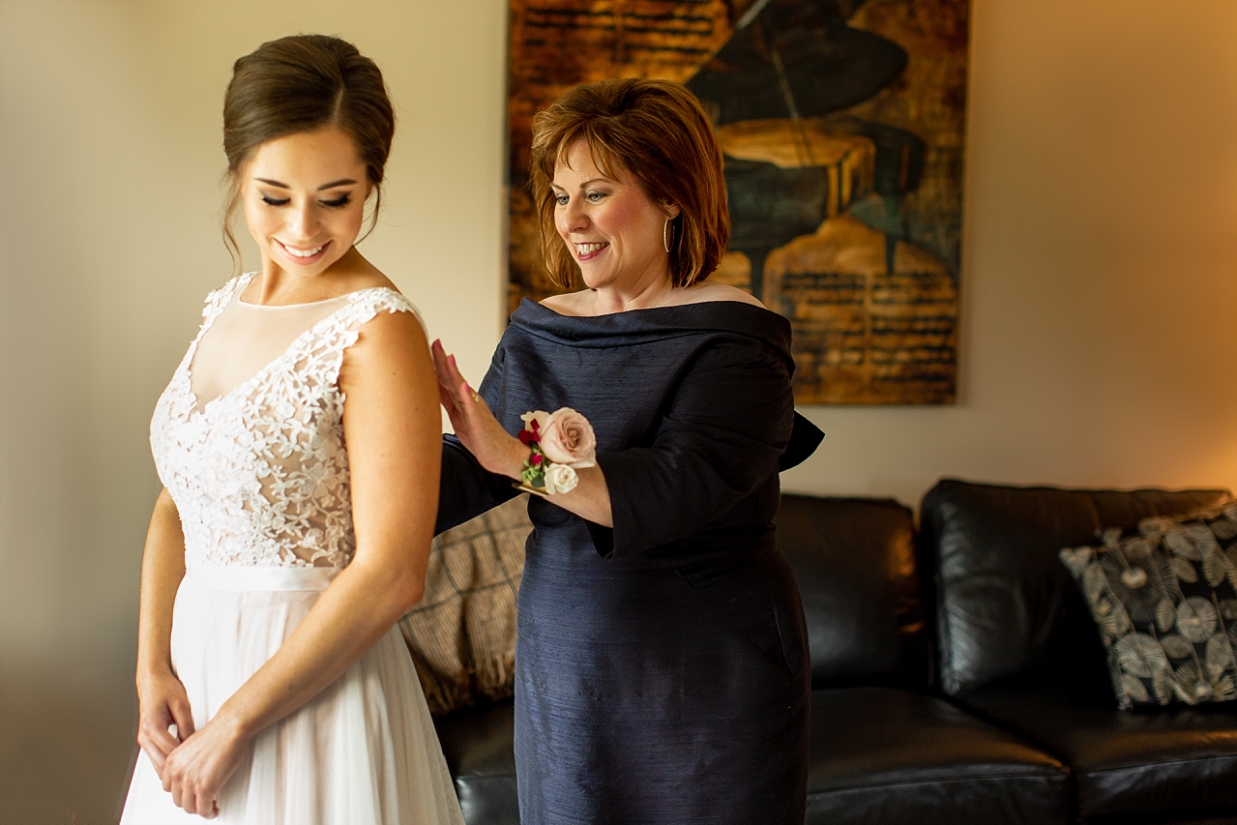 Wedding at Our Saviors Lutheran Hillsboro - Luke Ressler & Elli Lemm