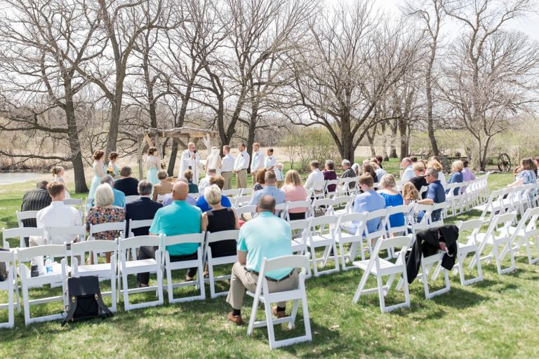 Rustic Oaks Moorhead MN Wedding Abby Anderson Photographer